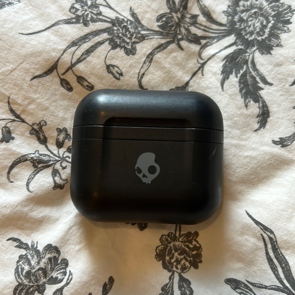 Skullcandy | Headphones | Skull Candy Ear Buds | Poshmark